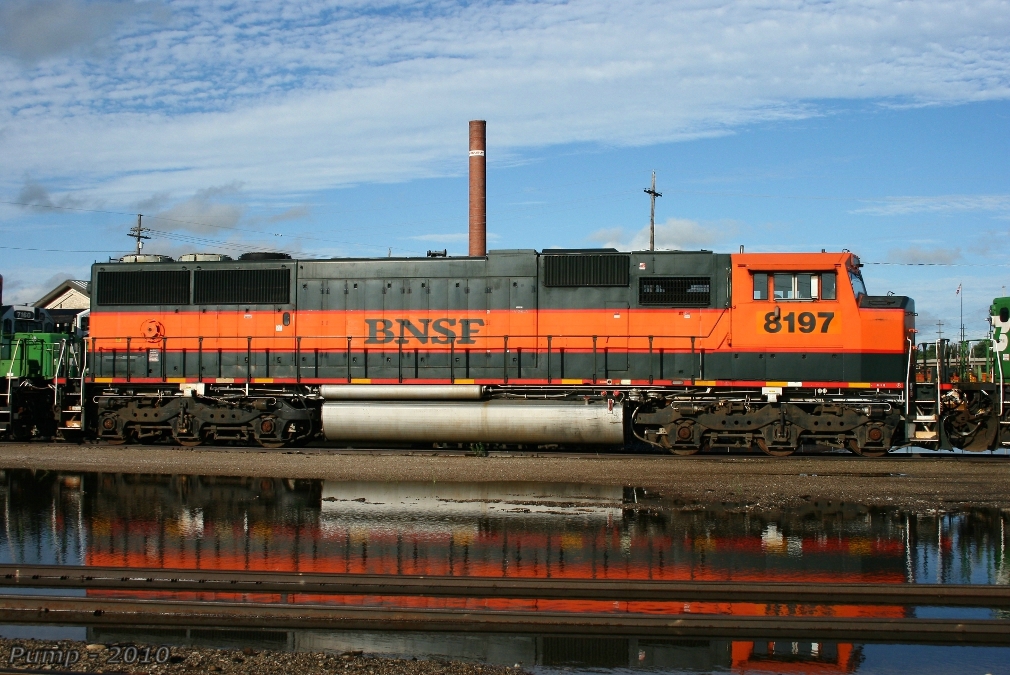 BNSF 8197 - EMD SD60M